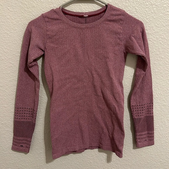 ALO Yoga | Tops | Long Sleeve Alo Top | Poshmark